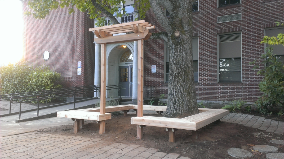 James John Reading Bench - Convergence Architecture